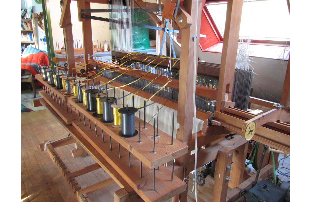 Gift ribbon weaving photos