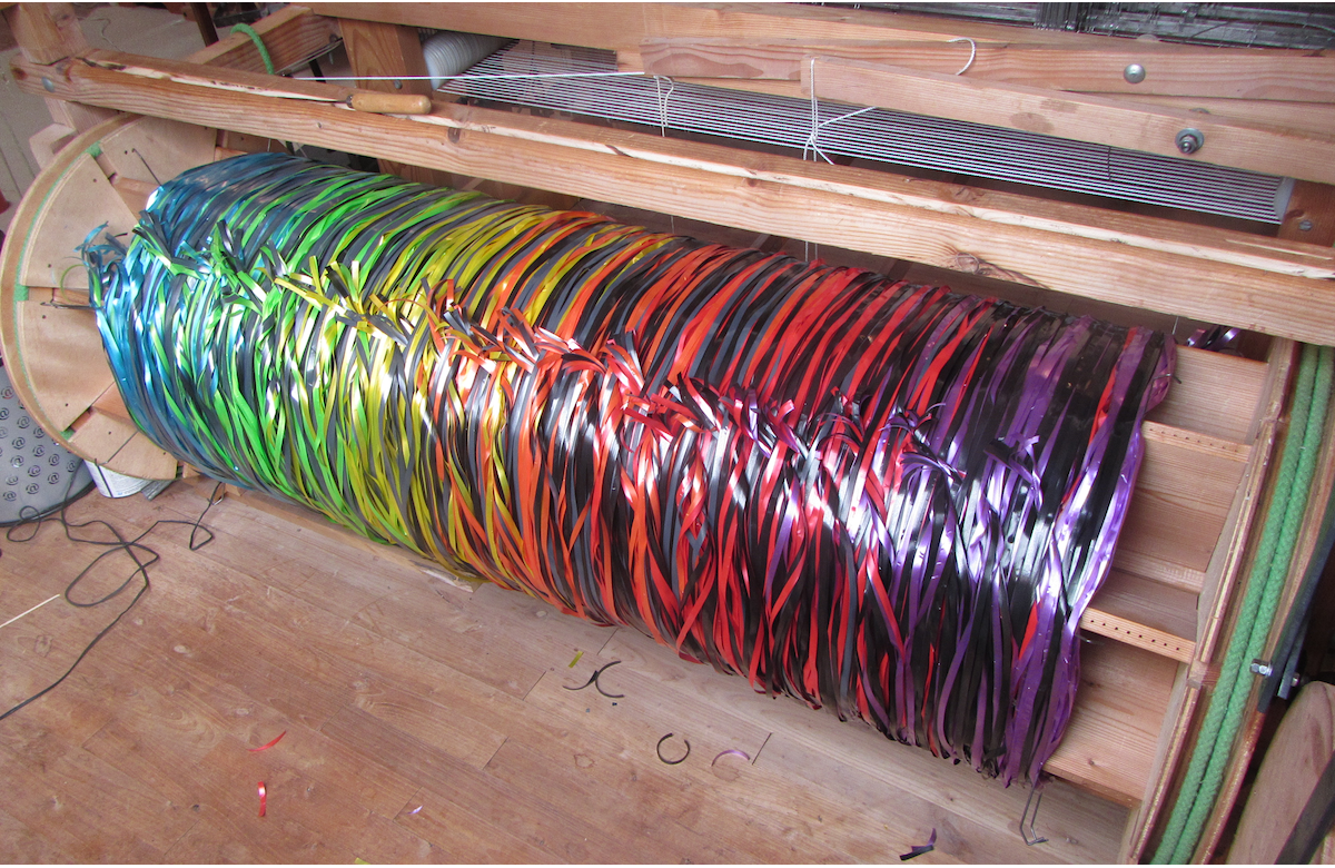 Gift ribbon weaving photos