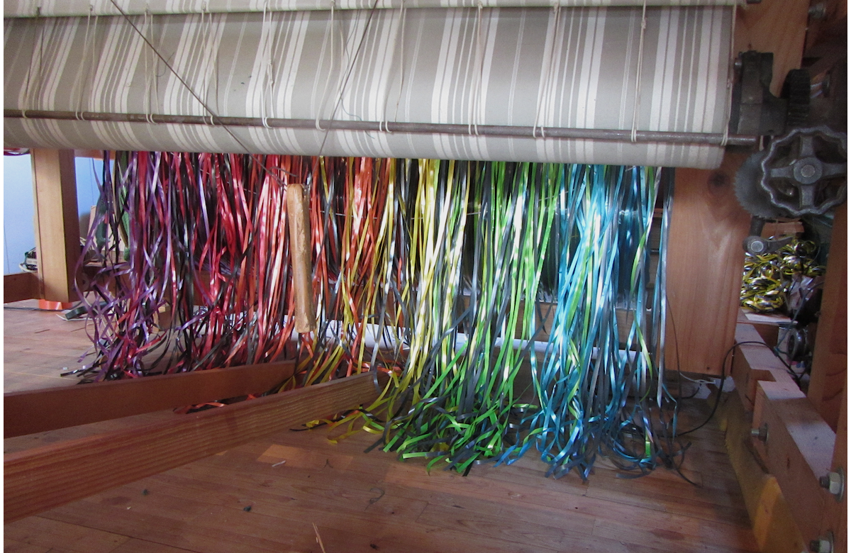 Gift ribbon weaving photos